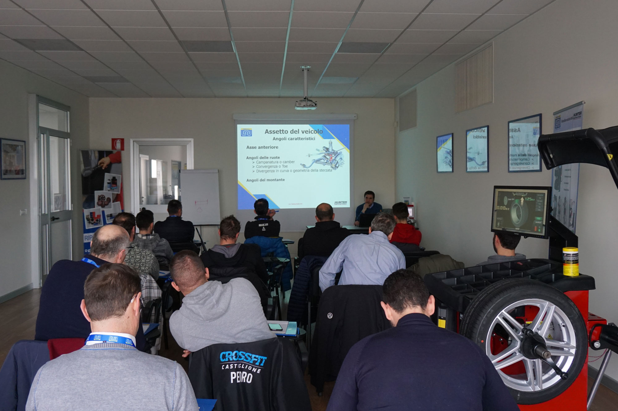 Commerciale LMV - Materiale di consumo ed attrezzatura per gommisti e ...